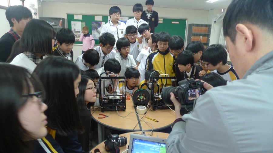 Gallery « Makezone – 인터랙티브 미디어, fablication 그리고 사물인터넷(IoT)